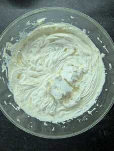 Simple 5 Ingredient No Bake Cheesecake - Scoffs & Feasts