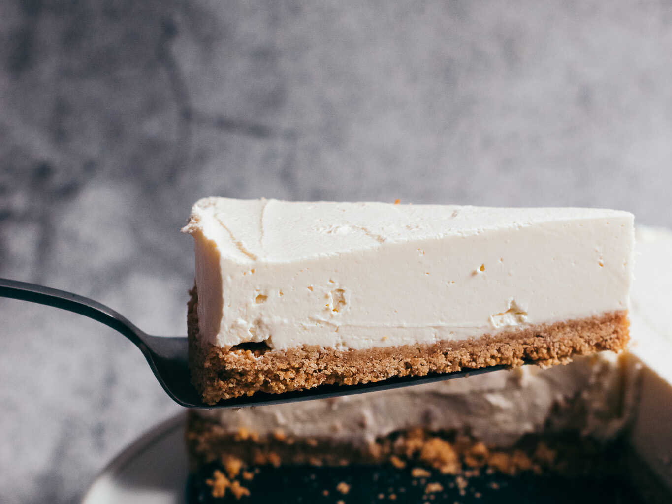 Simple 5 Ingredient No Bake Cheesecake - Scoffs & Feasts
