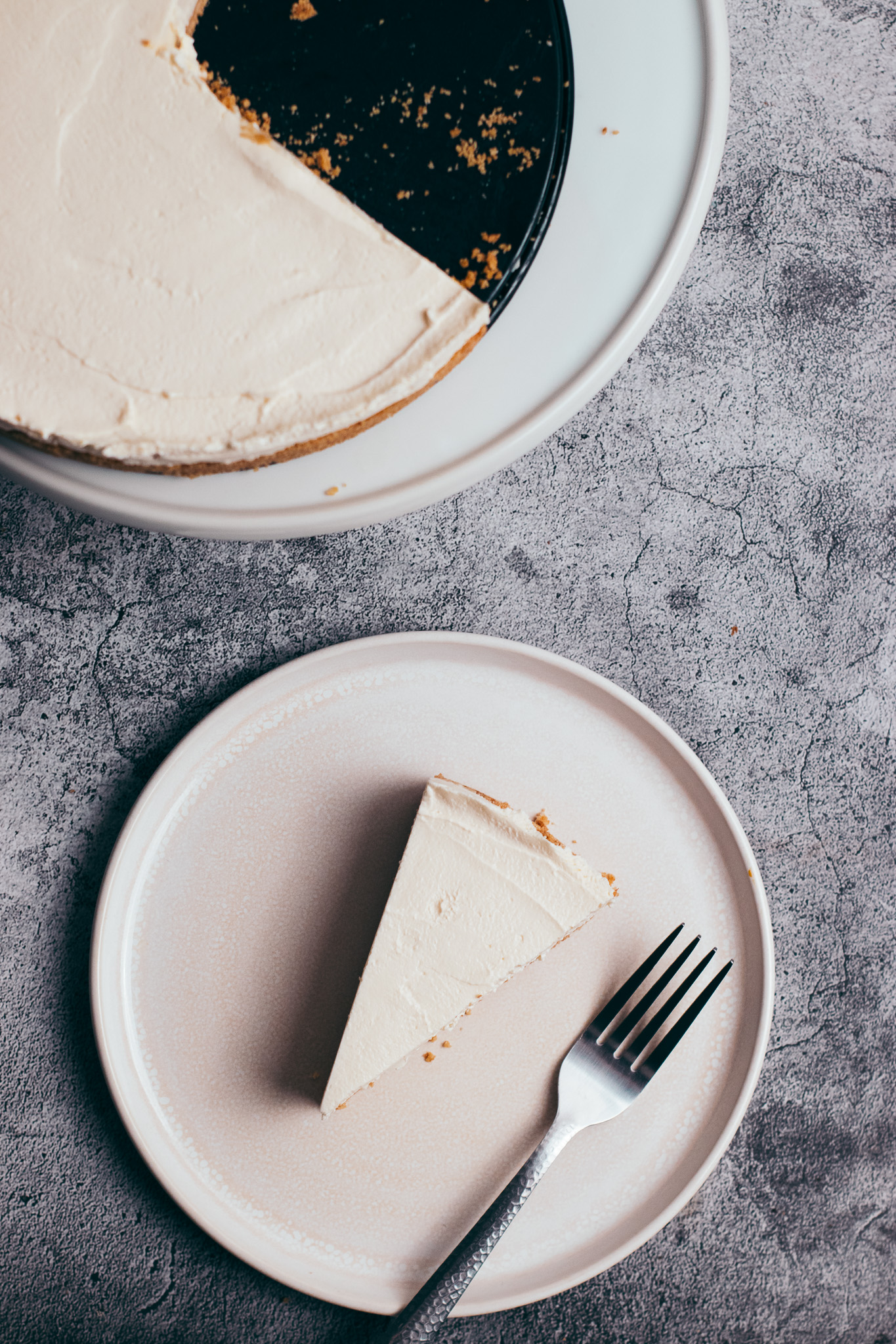 Simple 5 Ingredient No Bake Cheesecake - Scoffs & Feasts