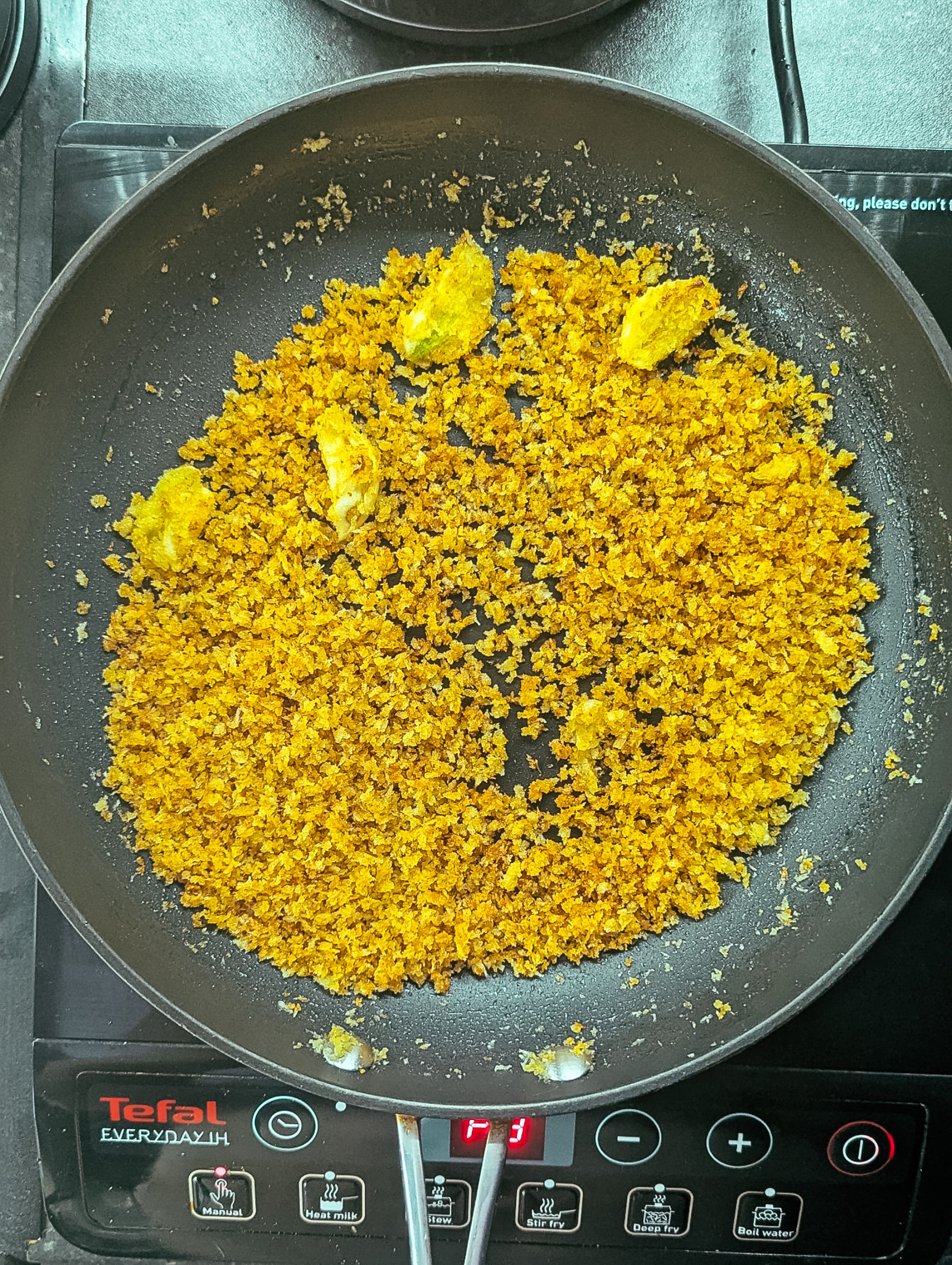 How to Make Pangrattato – Golden, Garlicky, Perfect on Pasta - Scoffs ...