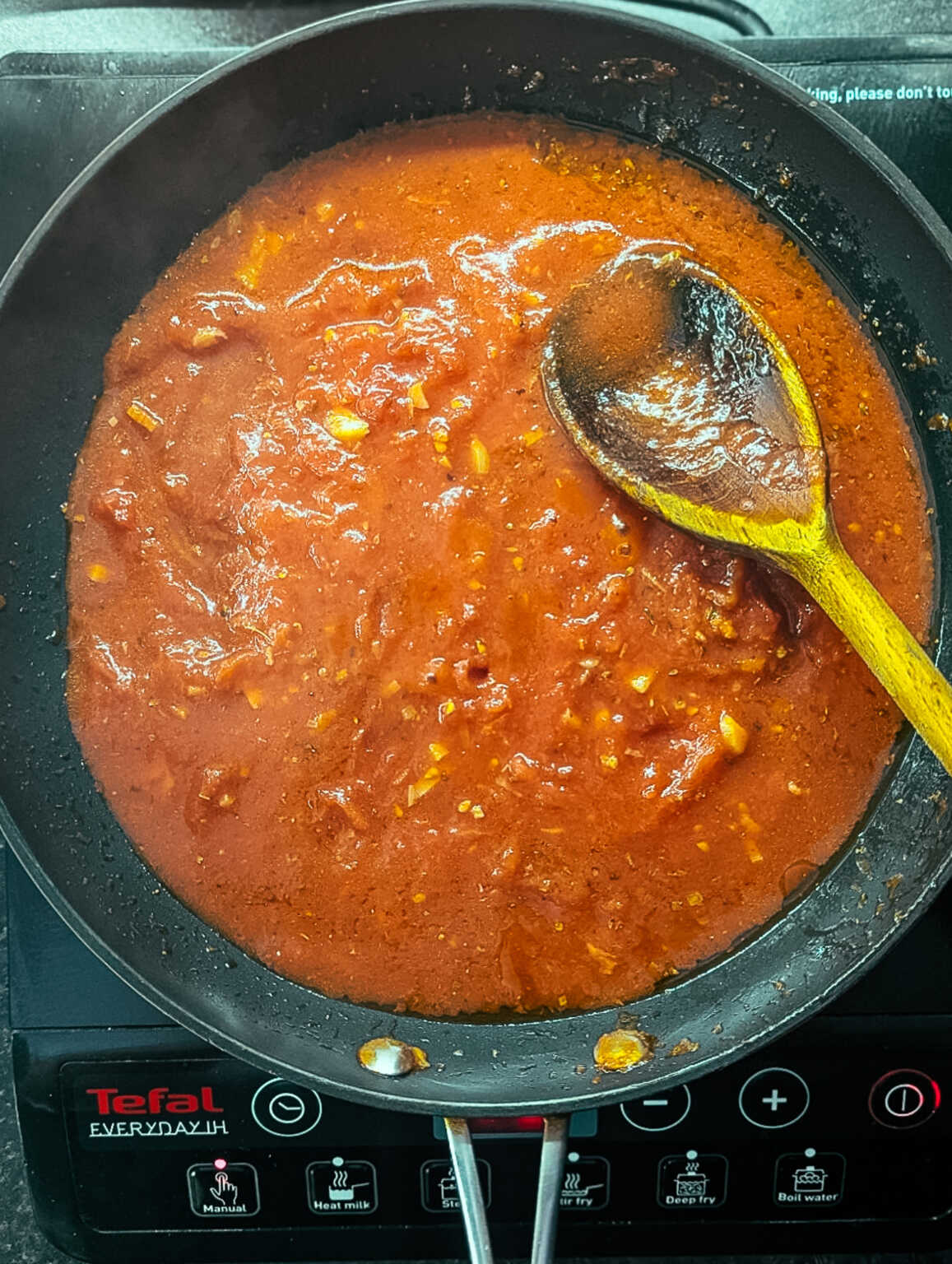 How to Make Spaghetti Napoli (And Fix the Mistakes Everyone Makes ...